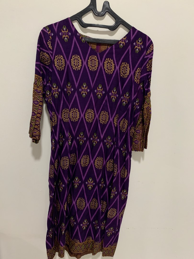 Dress ungu batik toraja, Fesyen Wanita, Pakaian Wanita, Gaun & Rok di Carousell