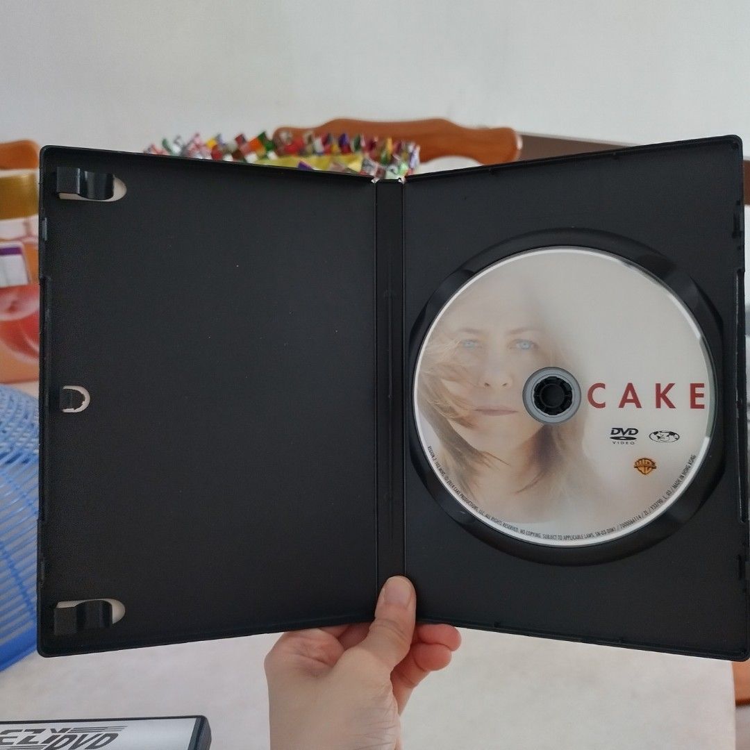 (DVD) CAKE, Hobbies & Toys, Music & Media, CDs & DVDs on Carousell