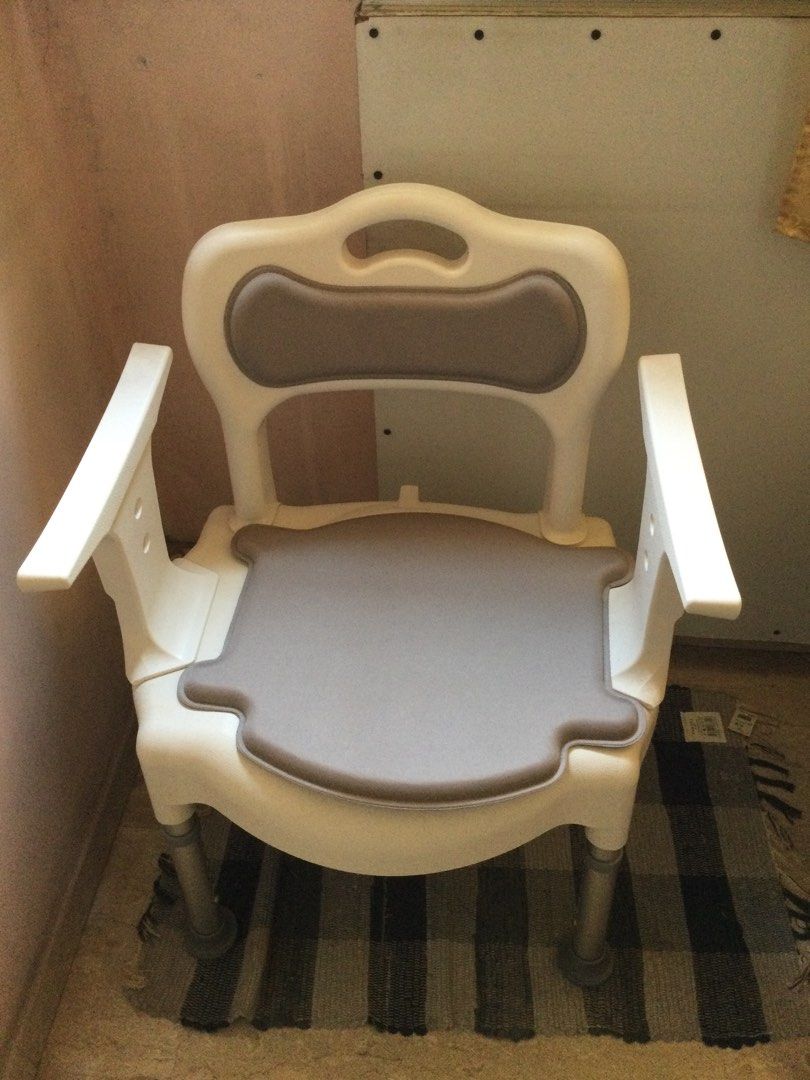 Elderly Shower/Commode Chair, Health & Nutrition, Assistive ...