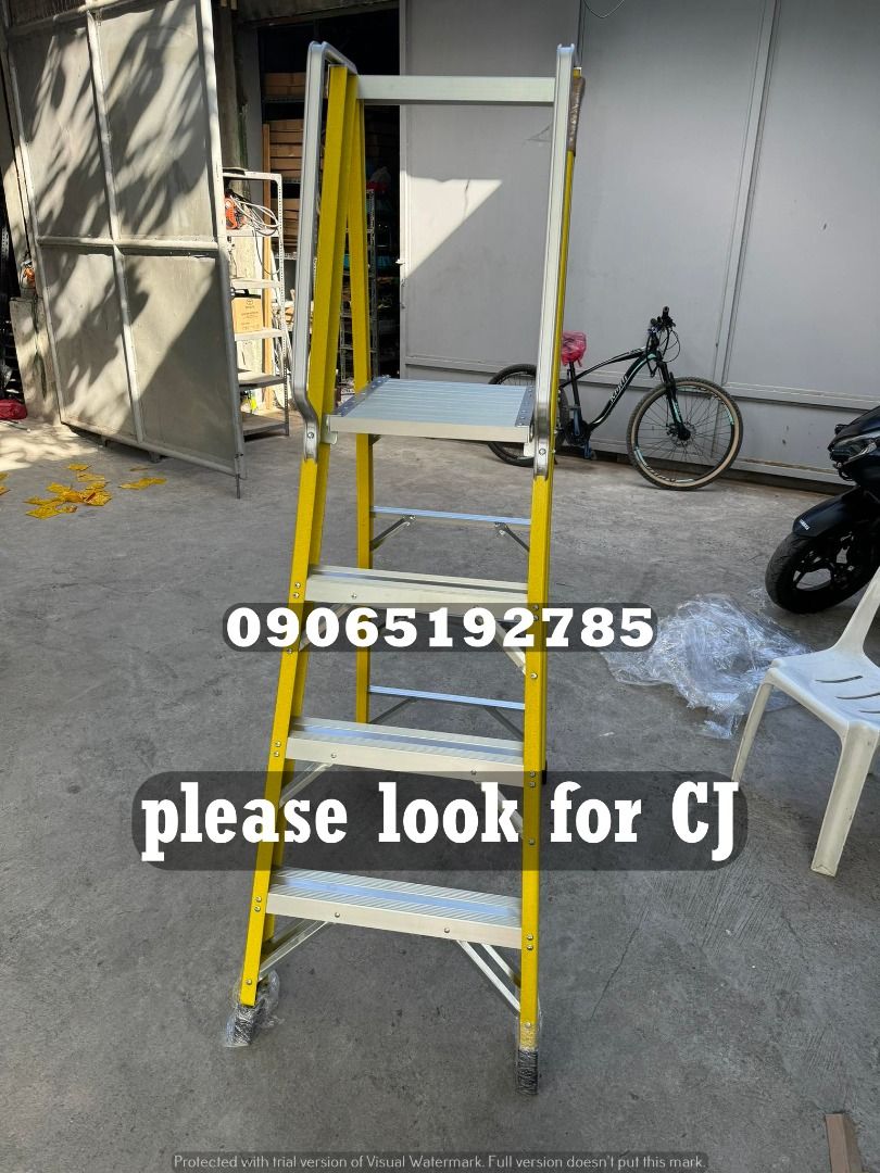 Fiberglass Platform Ladder (spencer USA) Specs: 4 steps, Commercial ...