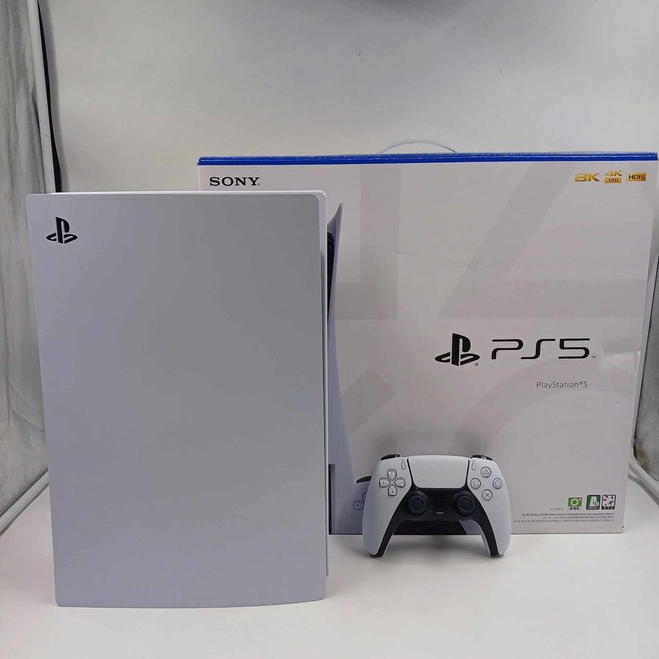 For Sale: PlayStation 5 Unit (3 Months Old with Receipt), Video Gaming ...