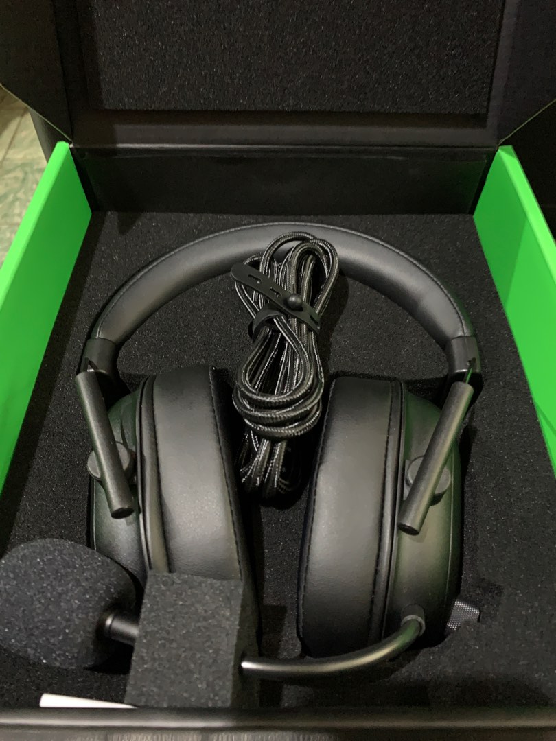 for sale RAZER BLACK SHARK V2 HYPERSPEED HEADSET, Audio, Headphones ...