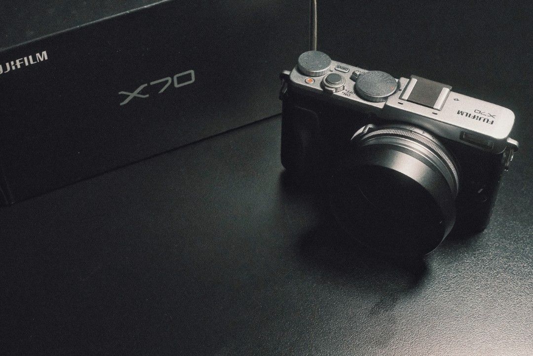 Fujifilm X70 Silver, Photography, Cameras on Carousell