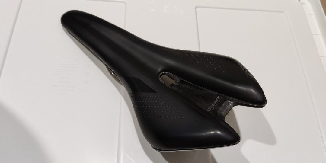 Giant Contact SL Forward Road Bike Saddle Titanium Rails, Sports ...