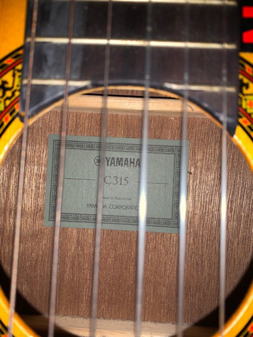 Preloved Gitar Klasik Yamaha C315 Original, Musik & Media, Alat di Carousell