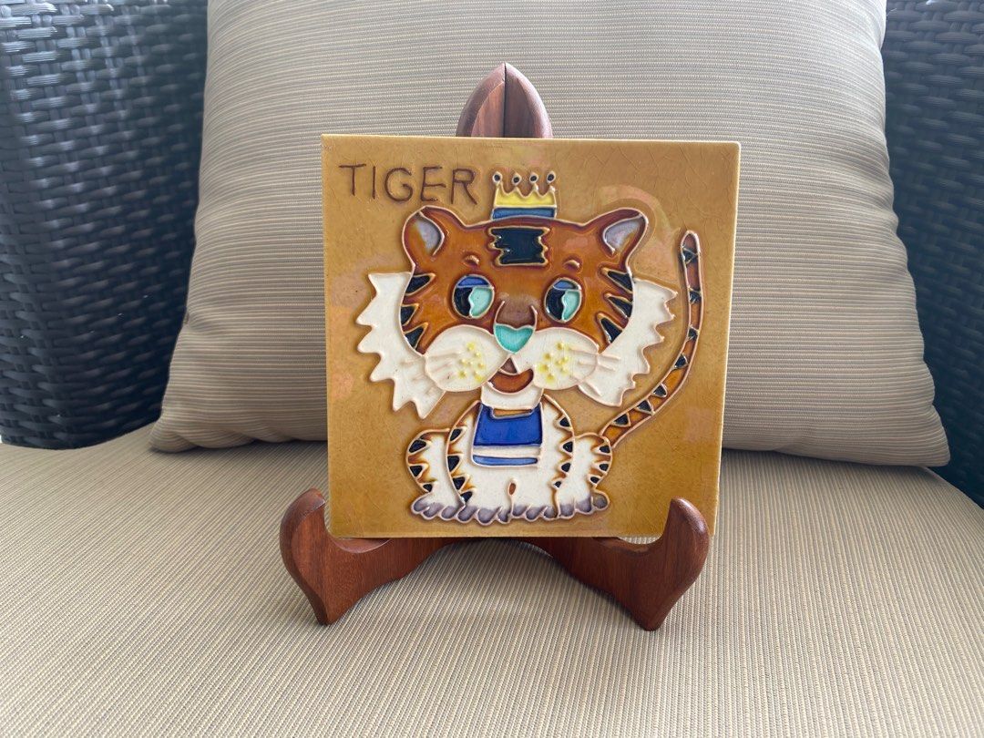 Glass Painting - Tiger, Furniture & Home Living, Home Decor, Frames ...