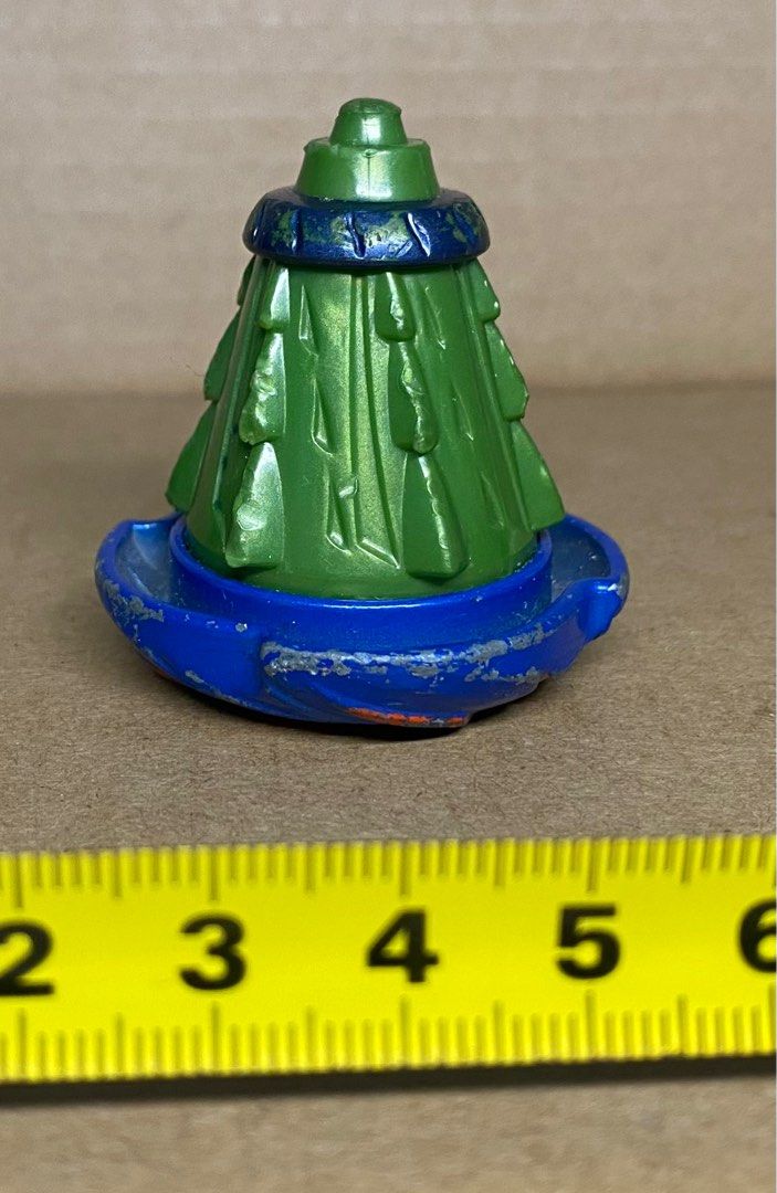 Hasbro Metal Beyblade Extreme Top System Tornado Battlers Tornado ...