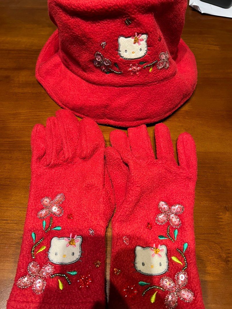 Hello Kitty winter hat and gloves set, Women's Fashion, Watches ...