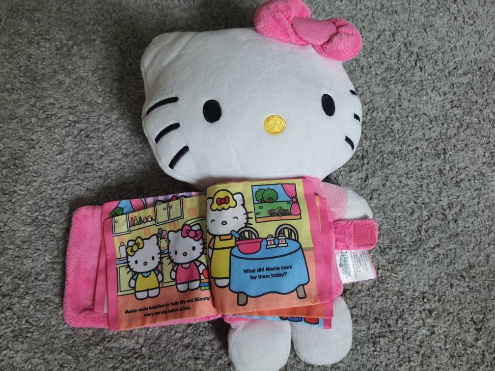 Hello Kitty Zoobies story book soft toy, Hobbies & Toys, Toys & Games ...