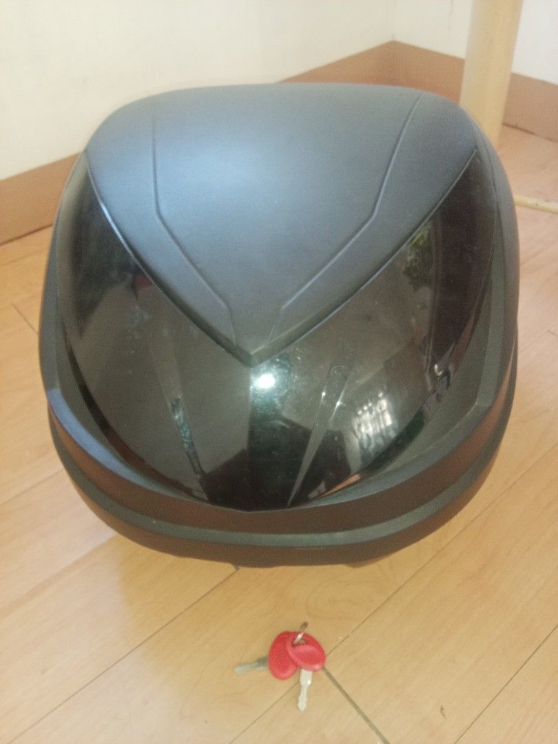 HNJ Top Box 30 liters, Motorbikes, Motorbike Parts & Accessories, Other ...