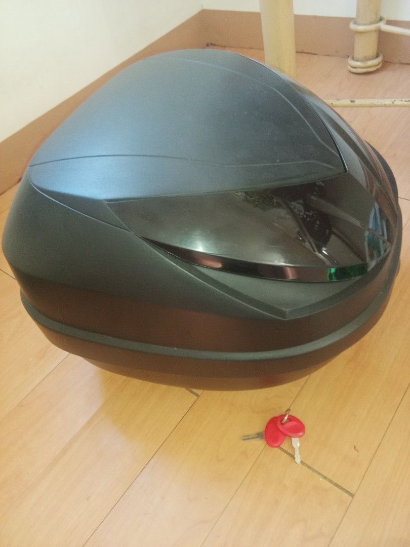HNJ Top Box 30 liters, Motorbikes, Motorbike Parts & Accessories, Other ...