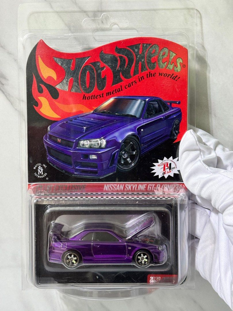 Hot Wheels RLC Nissan Skyline GT-R (BNR34) Spectraflame Purple, Hobbies ...