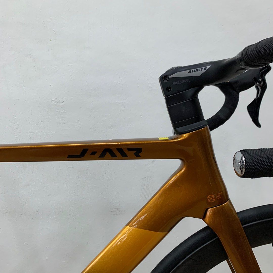 Java fuoco full carbon road bike carbon wheelset shimano 105 light ...