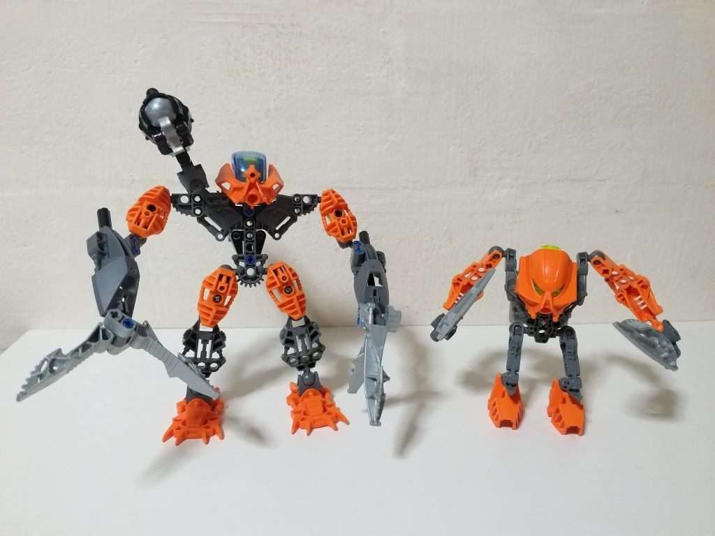 LEGO Bionicle 8946 Matoran Photok / 8687 Phantoka Toa Pohatu, Hobbies ...