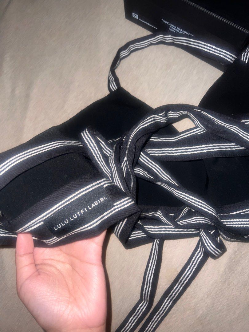 Lulu Lutfi Labibi Top, Fesyen Wanita, Pakaian Wanita, Atasan di Carousell