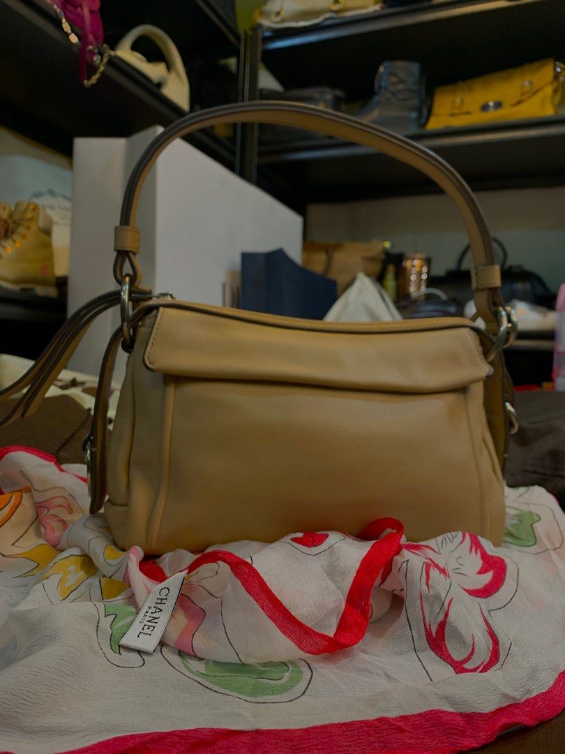 MARC JACOBS PRISM 24, Luxury, Bags & Wallets on Carousell