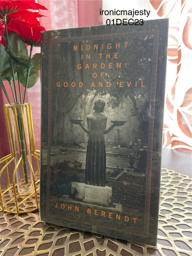 Midnight in the Garden of Good and Evil, Hobbies & Toys, Books ...