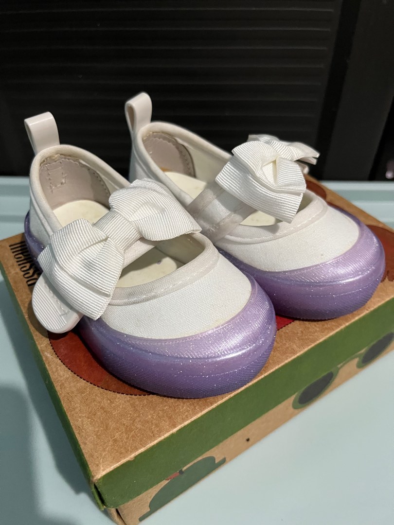 Mini Melissa Basic, Babies & Kids, Babies & Kids Fashion on Carousell