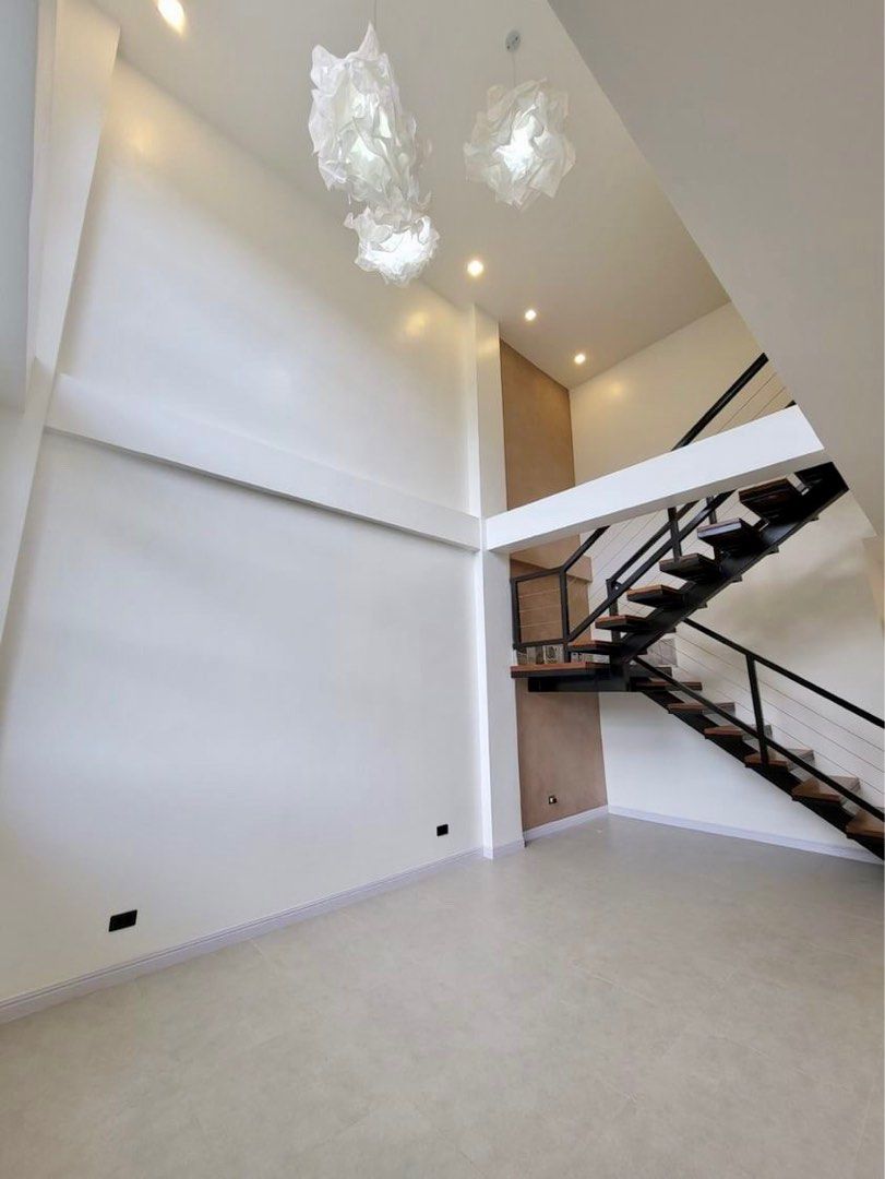 Modern House w/ Jacuzzi in Spring Country by Filinvest, Quezon City ...