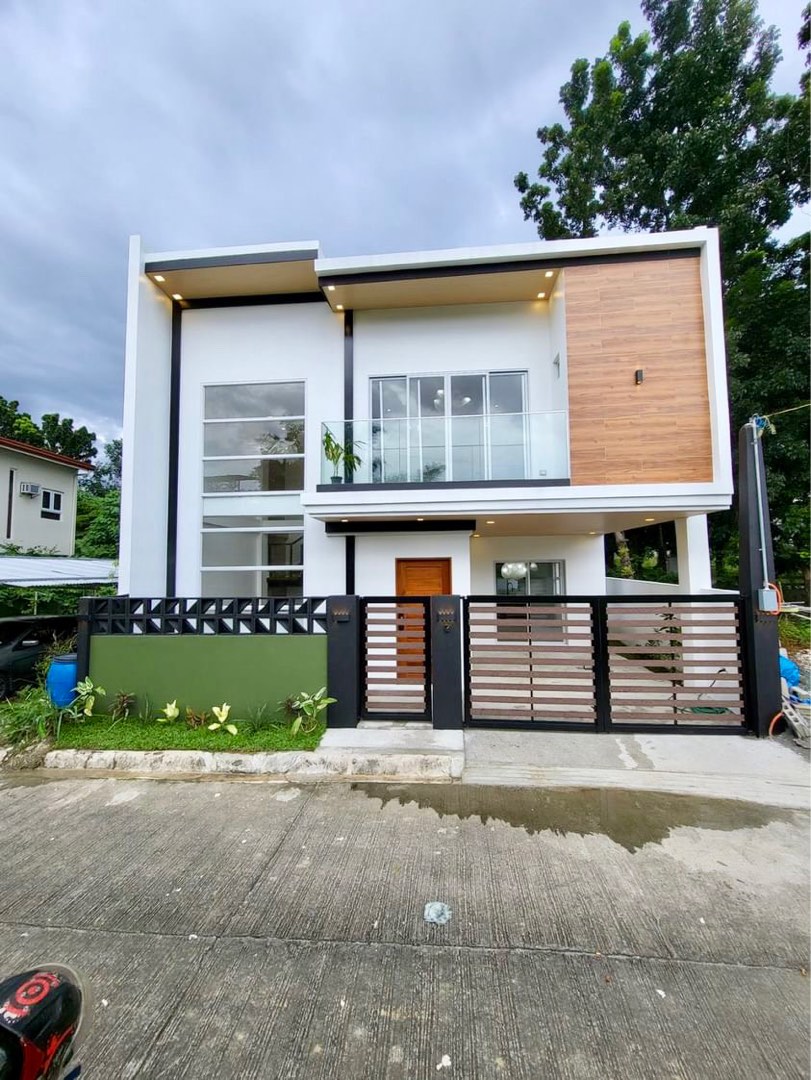 Modern House w/ Jacuzzi in Spring Country by Filinvest, Quezon City ...
