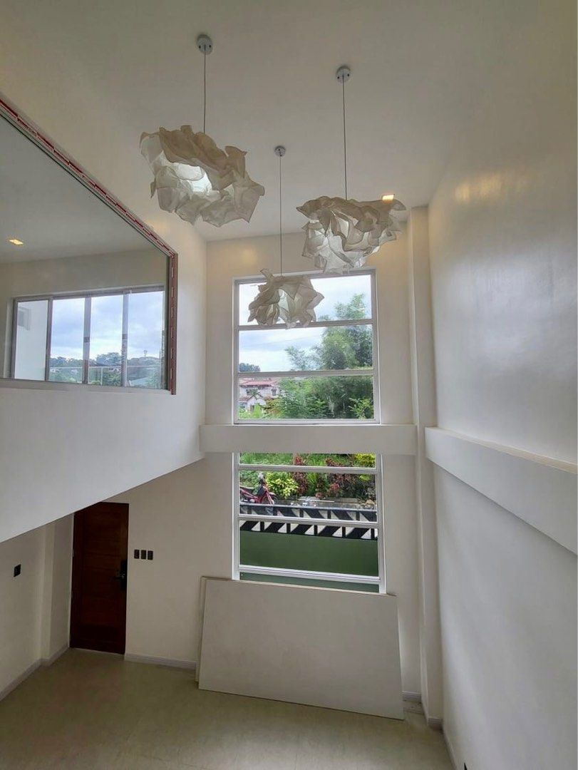 Modern House w/ Jacuzzi in Spring Country by Filinvest, Quezon City ...