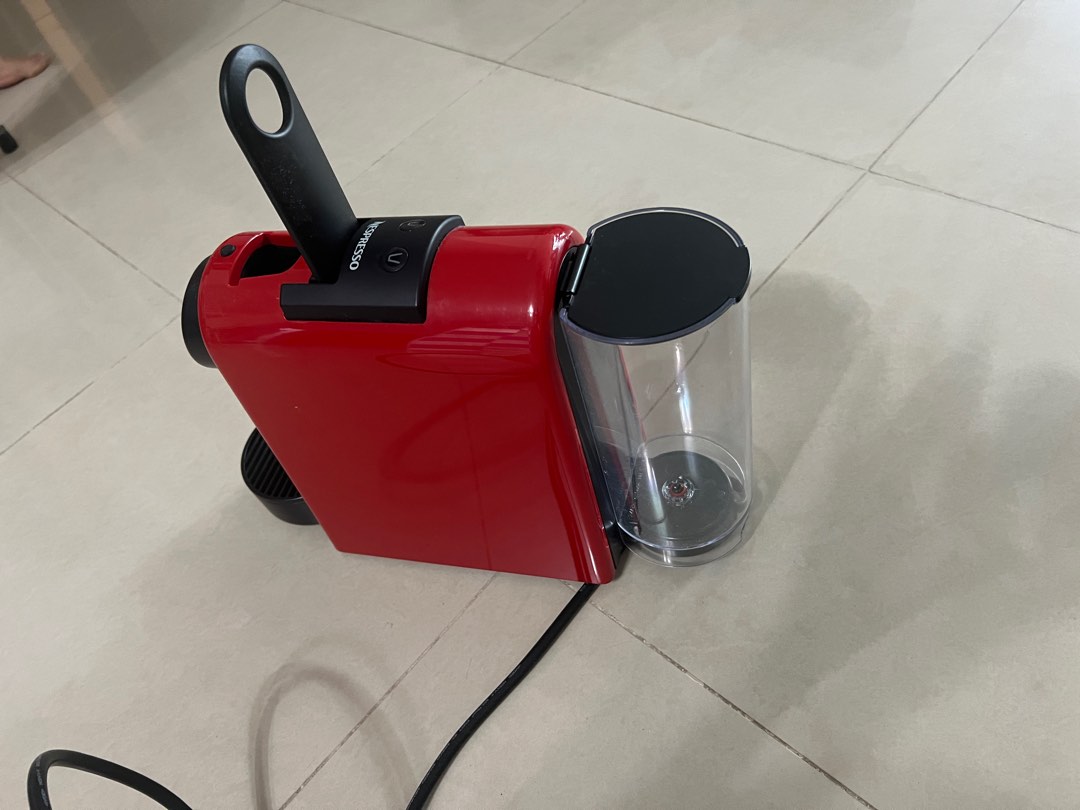 Nespresso Coffee Machine essenza mini, TV & Home Appliances, Kitchen ...