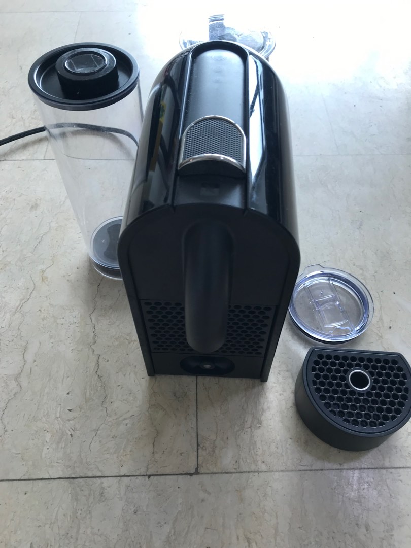 Nespresso coffee maker D55, TV & Home Appliances, Kitchen Appliances ...
