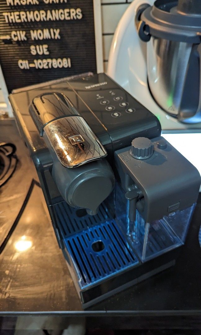 Nespresso F521-ME-BK-NE Lattissima Touch Fully Automatic Capsule ...
