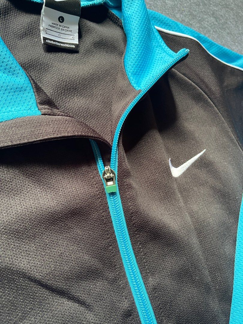 Nike TrackTop, Men's Fashion, Activewear on Carousell