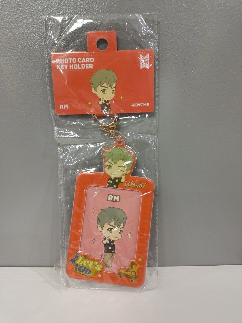 Official Tiny Tan Dynamite Photocard Keyholder, Hobbies & Toys, Memorabilia & Collectibles, Fan ...