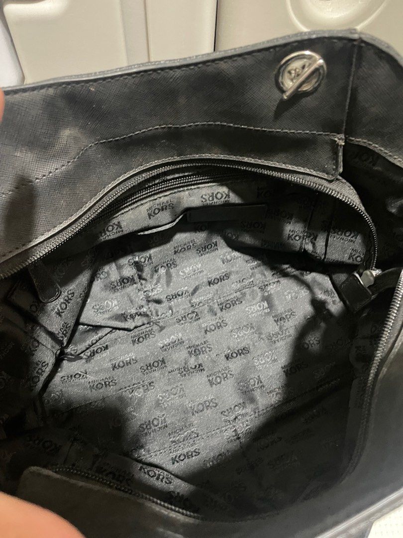 Original Michael Kors (MK) Jet Chain, Luxury, Bags & Wallets on Carousell