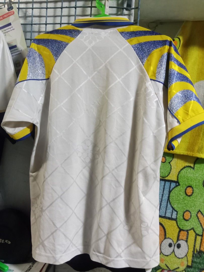 Parma 1995/97 Home Kit, Men's Fashion, Activewear on Carousell
