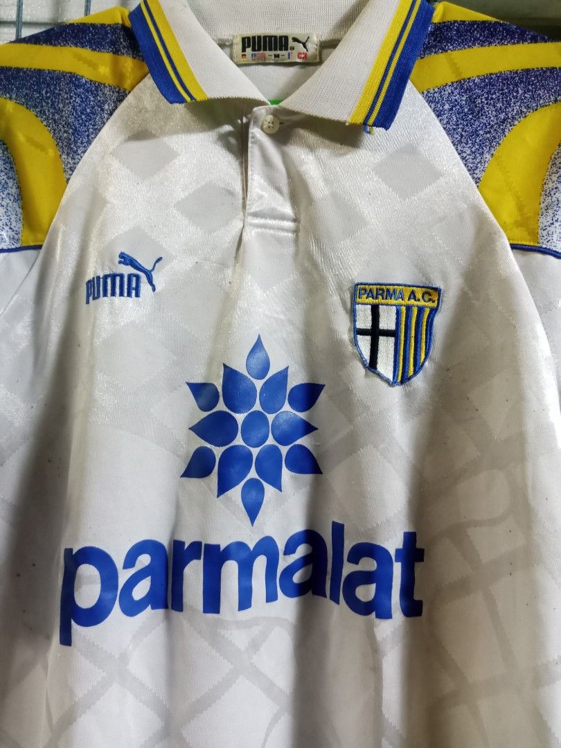 Parma 1995/97 Home Kit, Men's Fashion, Activewear on Carousell