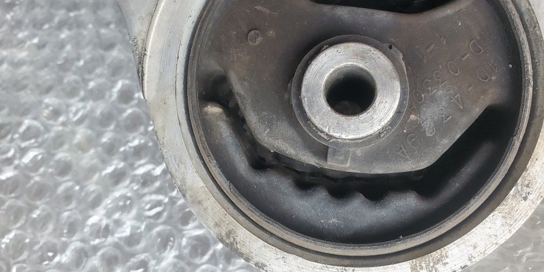 Perodua Kenari Engine Mounting, Auto Accessories on Carousell