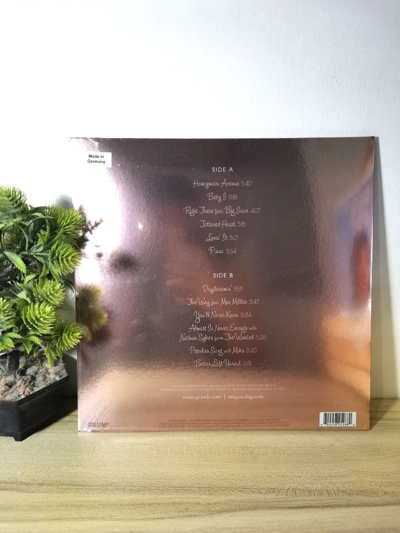 PICTURE DISC: ARIANA GRANDE- YOURS TRULY (10TH ANNIVERSARY EDITION ...