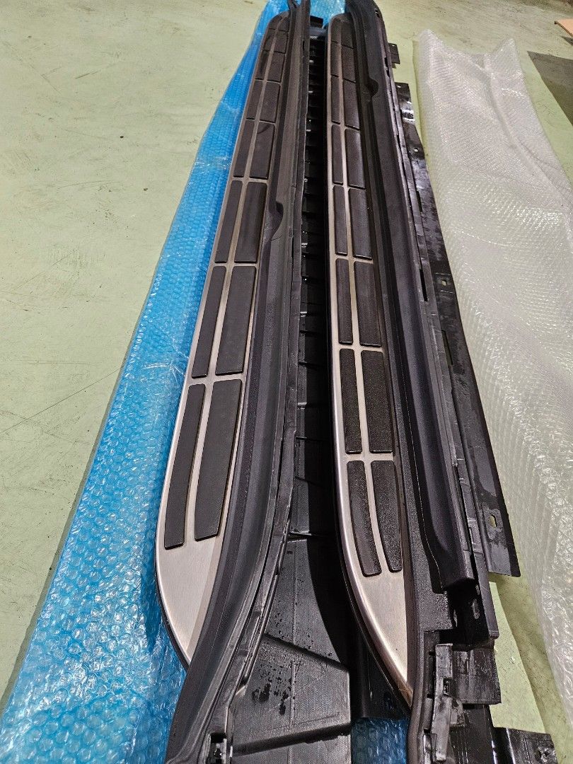 Porsche MACAN Side door steps running board, Car Accessories ...