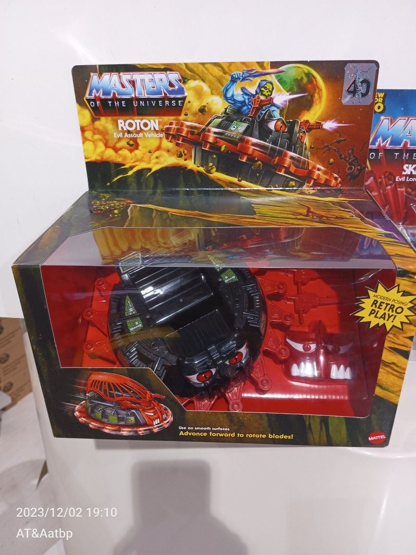 He-Man MOTU Retro SKELETOR and ROTON (Evil Assault Vehicle) action ...