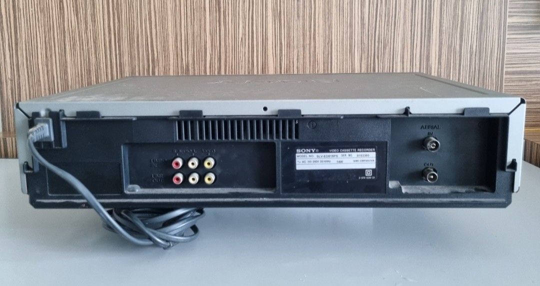 Sony 6 Head Hi-Fi AV Stereo VHS / VCR Video Cassette Player / Recorder ...