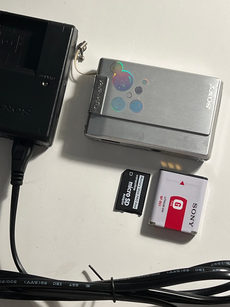 Sony Cybershot DSC T100, Photography, Cameras on Carousell