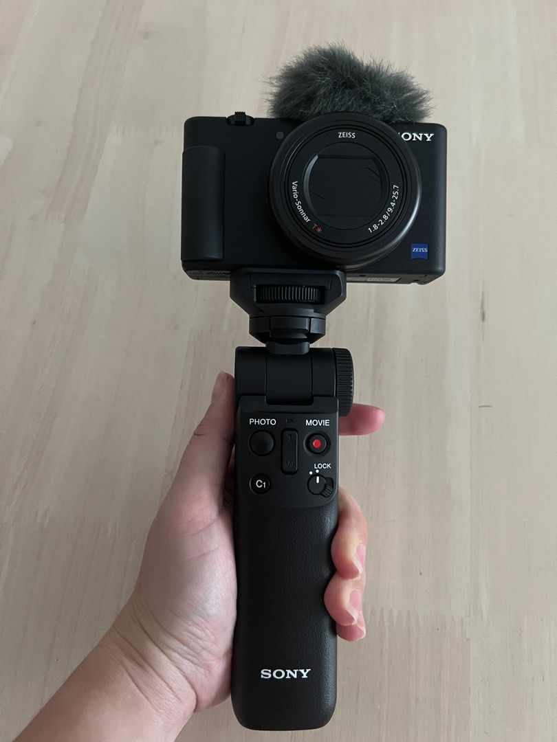 Sony ZV1 ZV-1 Digital Camera, Photography, Cameras on Carousell