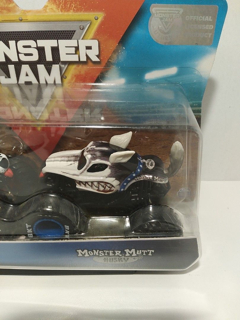 Spin Master Monster Jam Monster Mutt Dalmation & Monster Mutt Husky ...