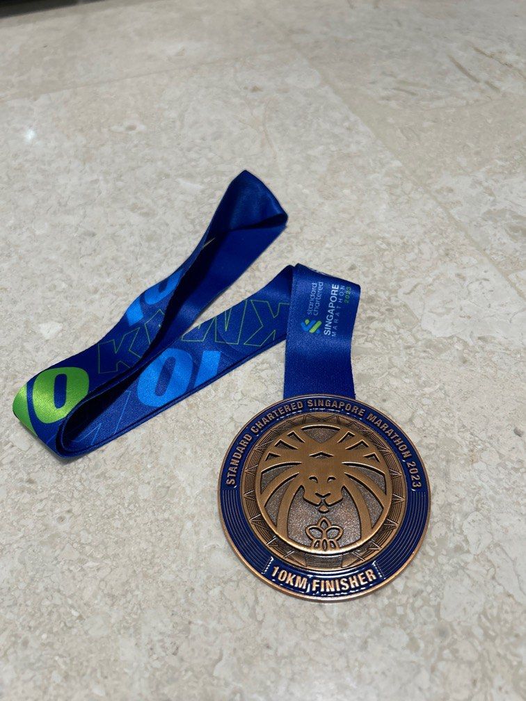 Standard Chartered Marathon 10KM Medal, Sports Equipment, Other Sports ...