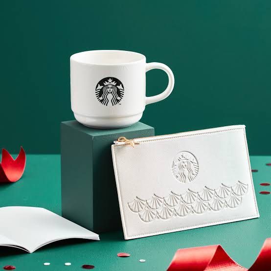 STARBUCKS TRADITIONS 2022, Furniture & Home Living, Kitchenware ...