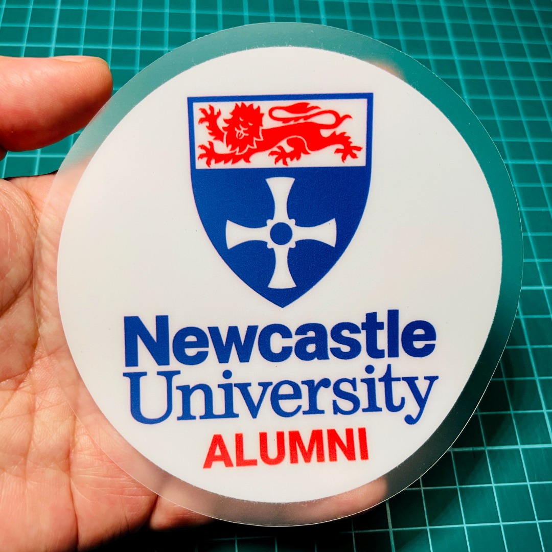Static Cling Decals : NEWCASTLE UNIVERSITY ALUMNI . 11cm diameter ...