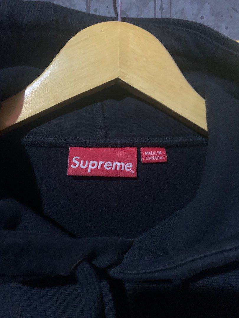 Supreme hodie logo box neon, Fesyen Pria, Pakaian , Atasan di Carousell