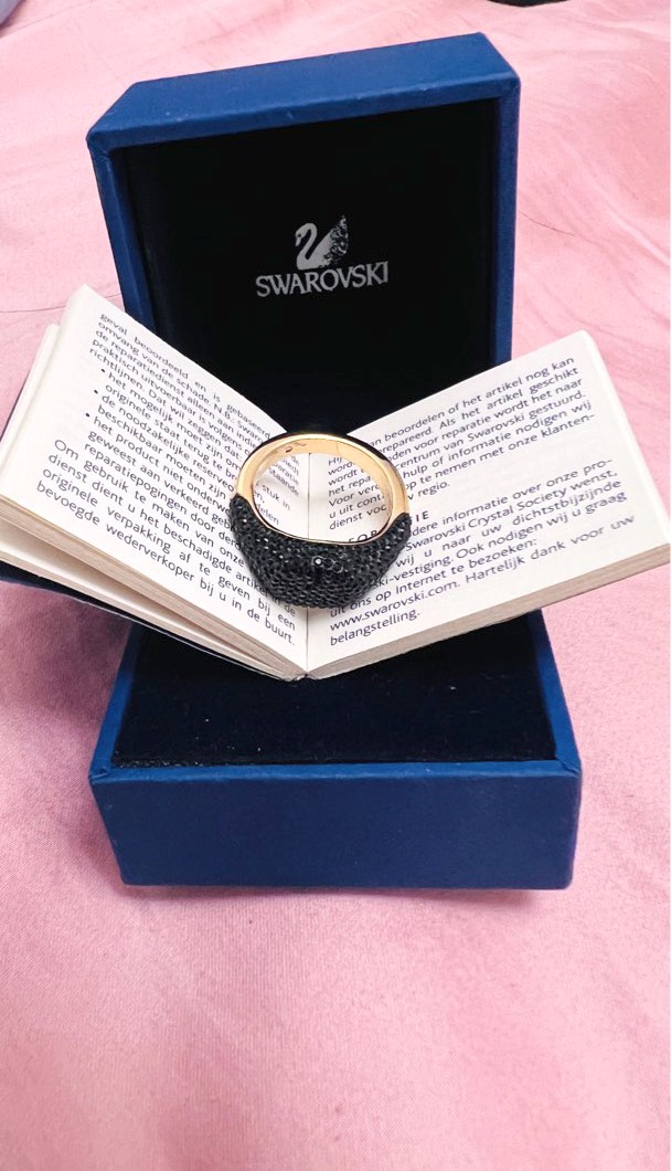 Swarovski rings , Women's Fashion, Jewelry & Organisers, Rings on Carousell