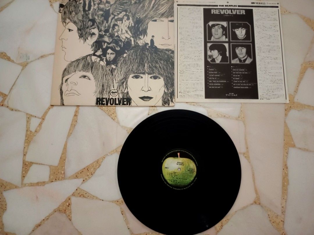 The Beatles - Revolver LP, Hobbies & Toys, Music & Media, Vinyls on ...