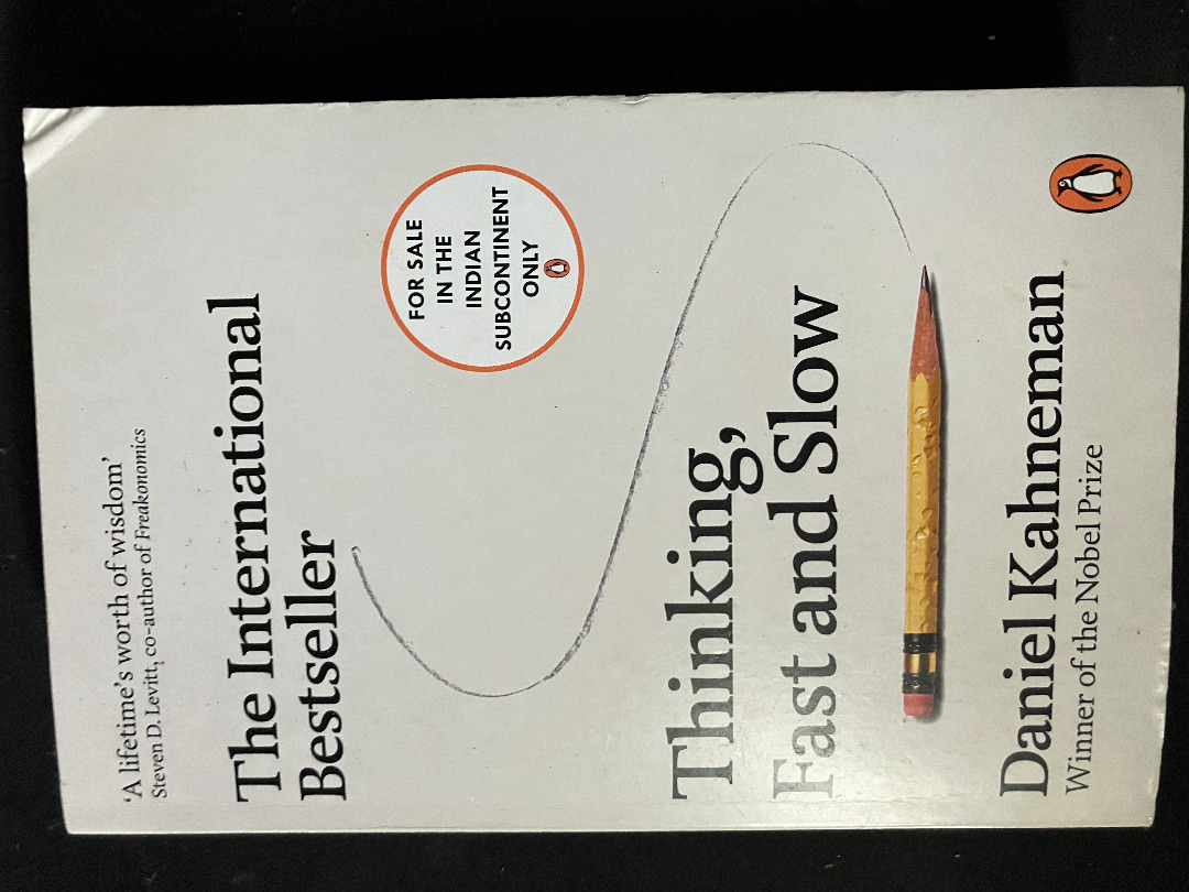 Thinking, Fast and Slow Paperback by Daniel Kahneman, Hobbies & Toys ...