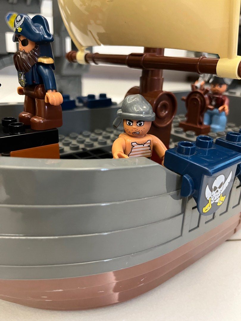 Treasure attack and Pirate ship, Hobbies & Toys, Toys & Games on Carousell
