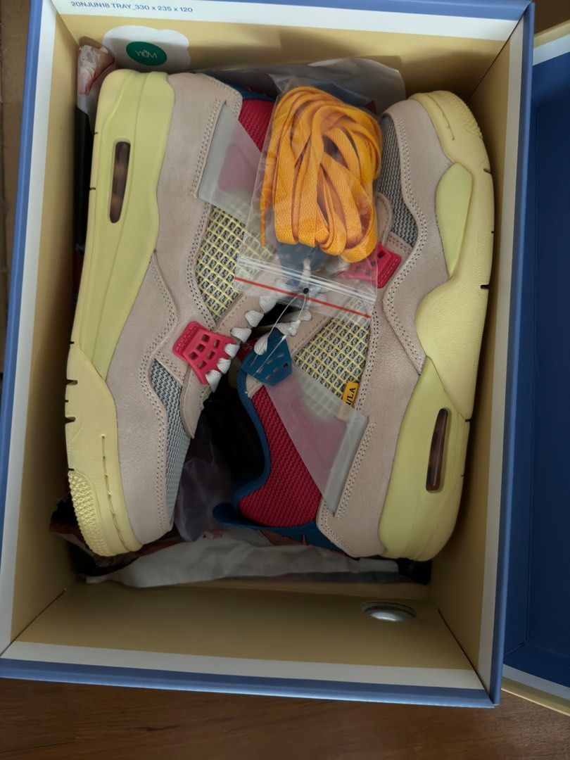 UNION JORDAN 4 guava ice, Men's Fashion, Footwear, Sneakers on Carousell